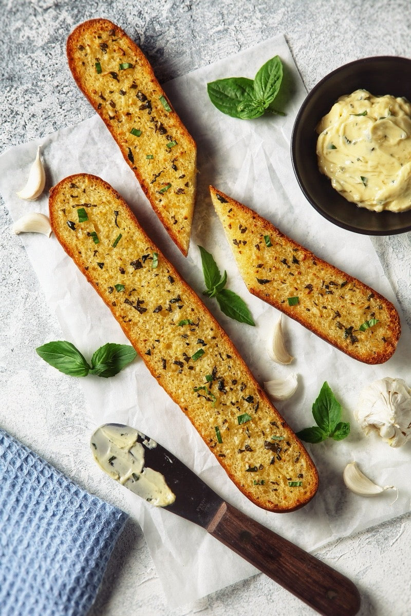 Herbed Garlic Bread Loaf – The Lazy Loaf